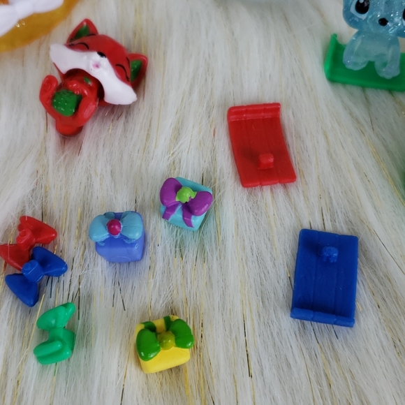 Toys | Mini Pet Figures | Poshmark